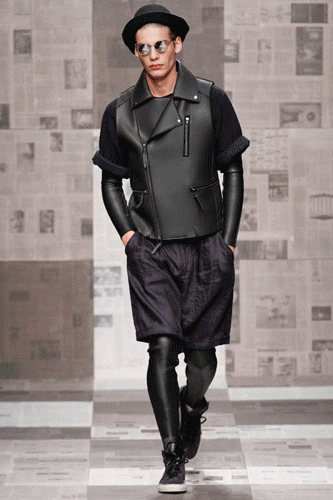 Fashion Catwalk GIF by G1ft3d - Find & Share on GIPHY