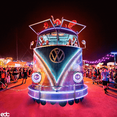 Volkswagen Bus GIFs - Get the best GIF on GIPHY