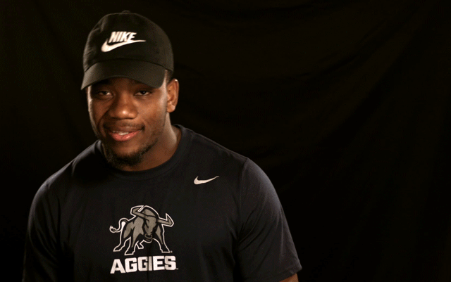 Martellus Bennett's Text Back Pack GIF - Find & Share on GIPHY