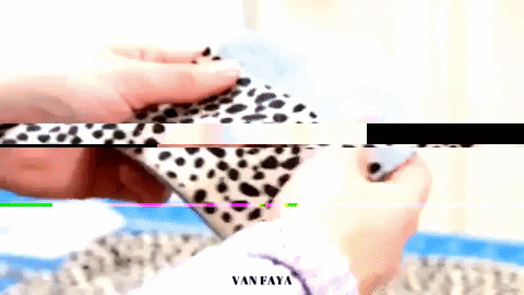 Mini Wallet GIFs - Get the best GIF on GIPHY