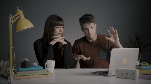 Gesticulate Explain GIF - Find & Share on GIPHY