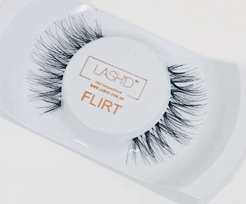 Peter Griffin Eyelashes Gifs Find Share On Giphy