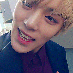 back to black tour | Tag | PrimoGIF