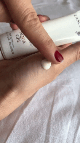 Aqua Gel GIFs - Get the best GIF on GIPHY