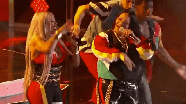 Salt-N-Pepa Dance GIF by Billboard Music Awards - Find & Share on GIPHY