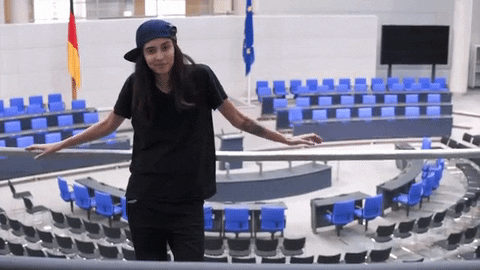 Merkel-raute GIFs - Get the best GIF on GIPHY