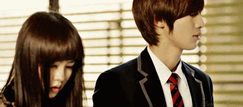 Iyah GIFs - Get the best GIF on GIPHY