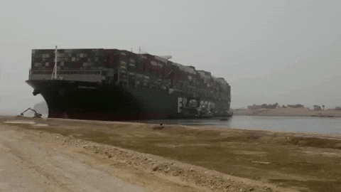 8 GIFs of That Massive Cargo Ship Stuck in the Suez Canal by GIPHY News ...