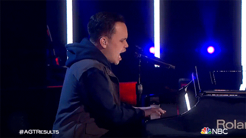 Intense Piano Player GIFs - Get the best GIF on GIPHY