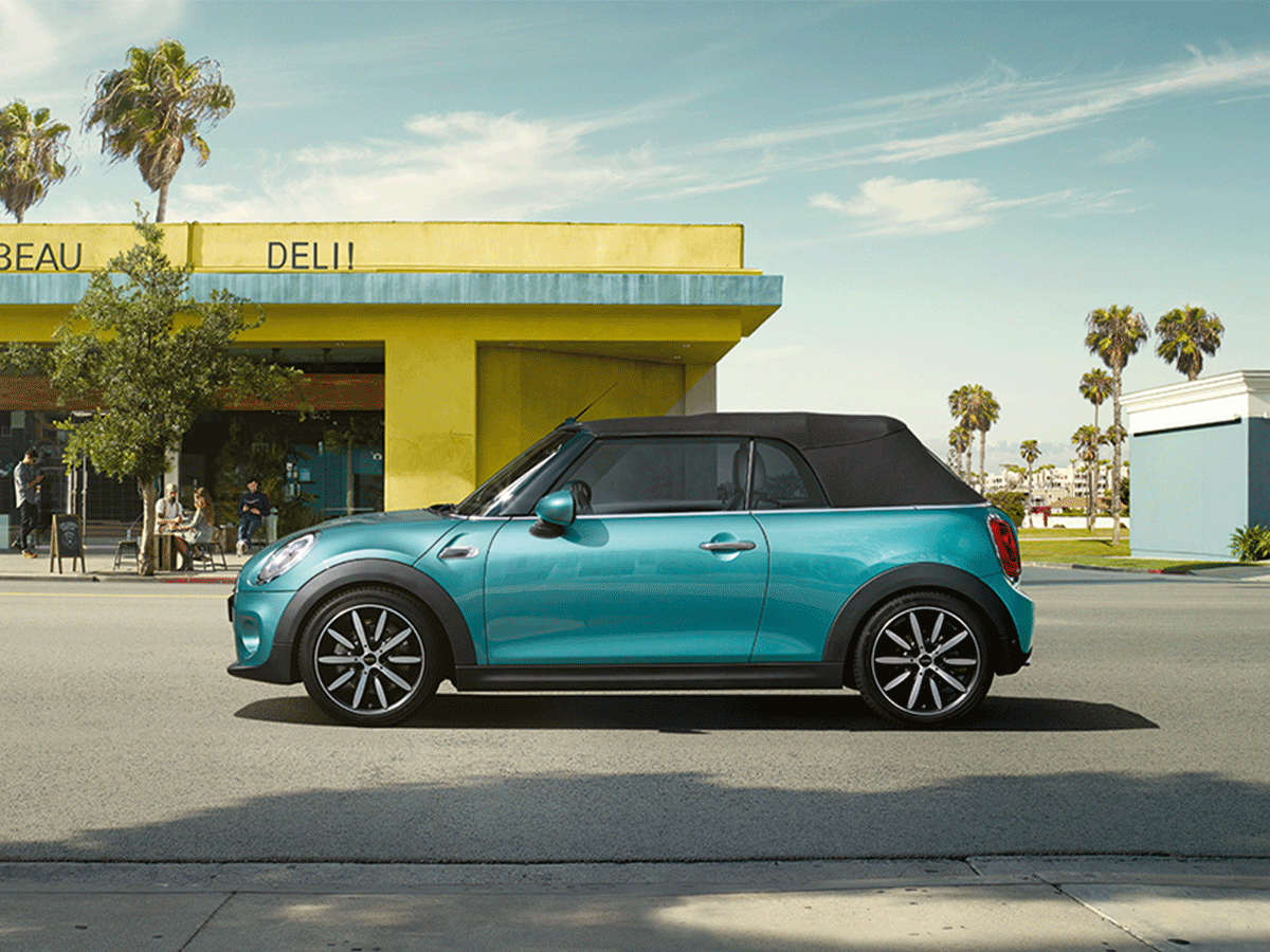 MINI USA GIF - Find & Share on GIPHY