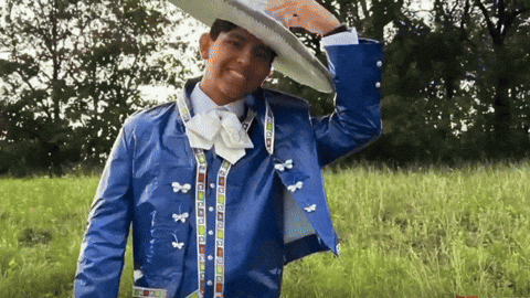 Texas teen wins $16k for prom suit made of duct tape - Axios Dallas