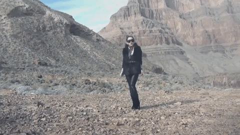 Di Sini GIFs - Get the best GIF on GIPHY