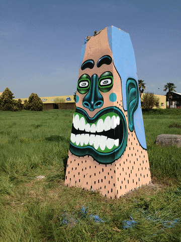 Totem Misterthoms GIF - Find & Share on GIPHY