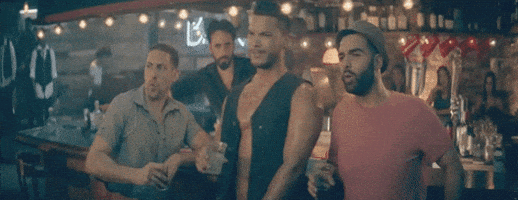 Una Familia De Diez GIFs - Get the best GIF on GIPHY
